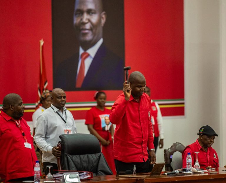 Símbolos do Partido – FRELIMO