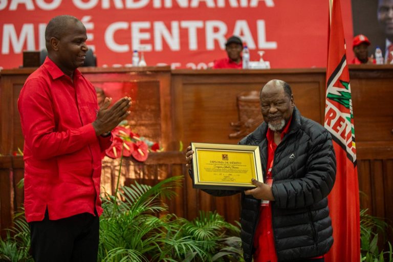 Símbolos do Partido – FRELIMO