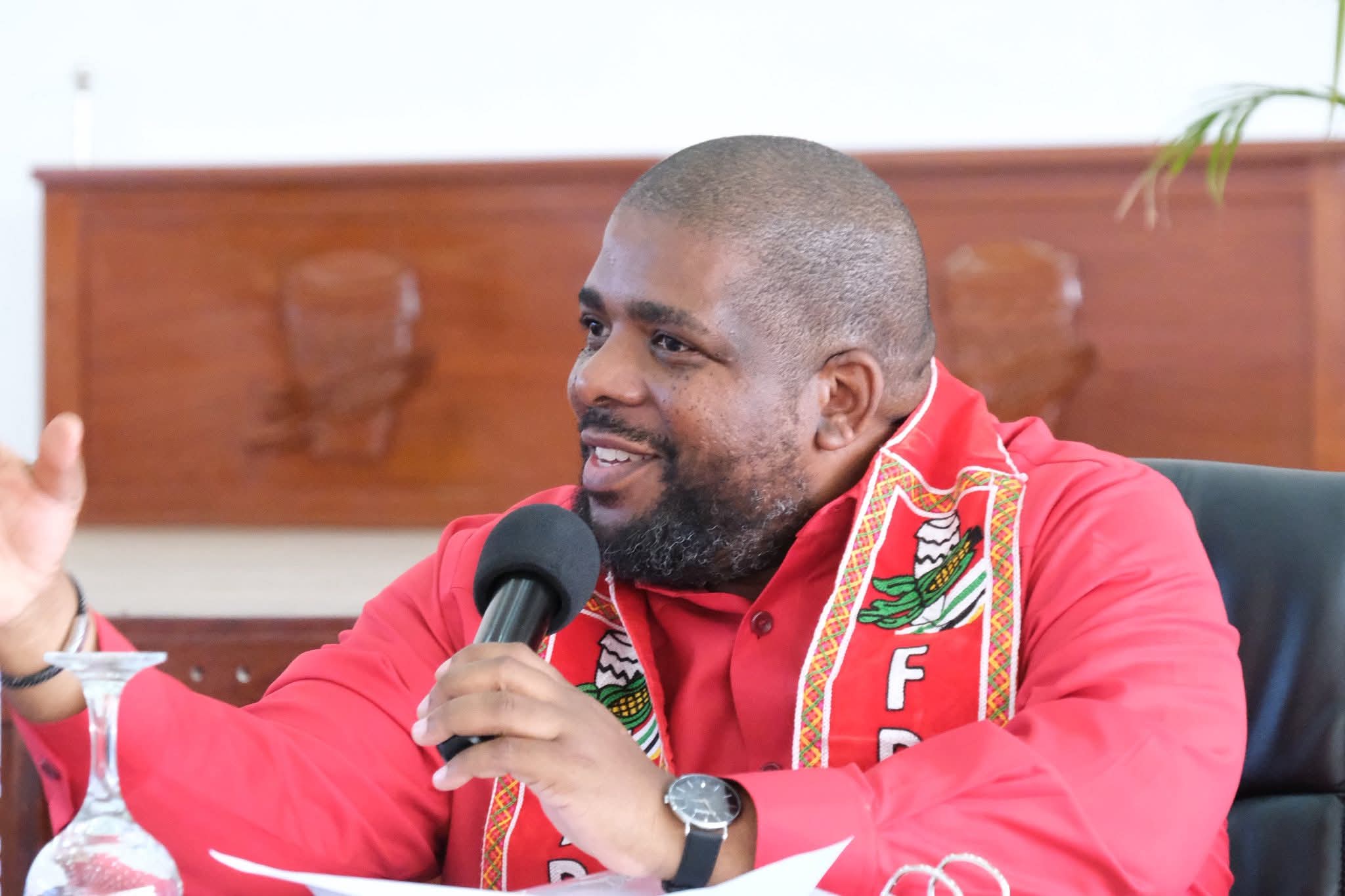 Secretário-Geral da Frelimo efectua visita de trabalho à província de ...